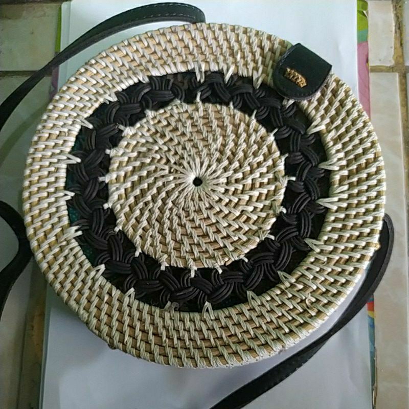 Harga Tasku.jkt Terbaru Juli 2023 |BigGo Indonesia