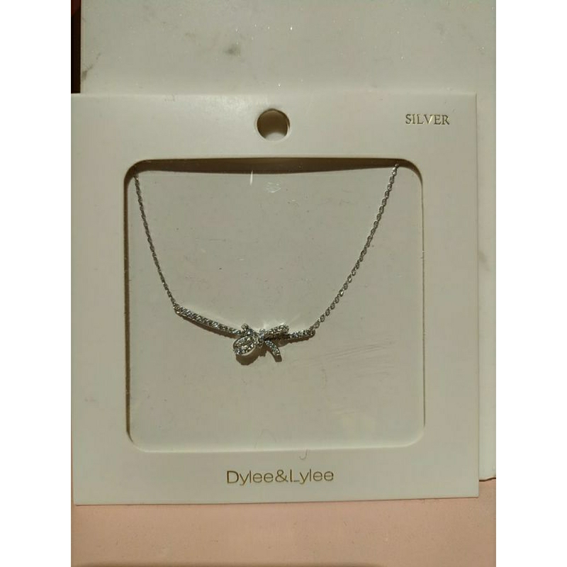 Harga Dylee&lylee Terbaru Agustus 2024 |BigGo Indonesia