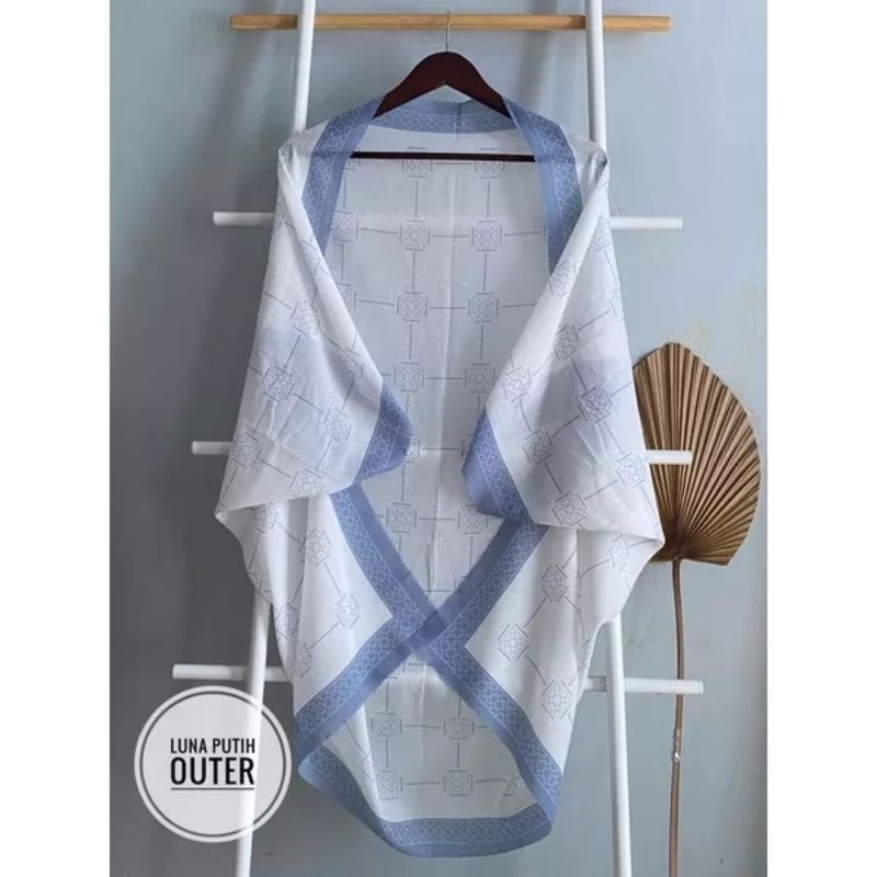 Harga outer scarf putih bandung Terbaru Nov 2024 |BigGo Indonesia