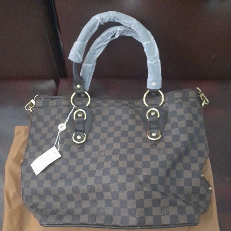 Harga TAS LV Wanita KW Premium Terbaru Okt 2024 |BigGo Indonesia