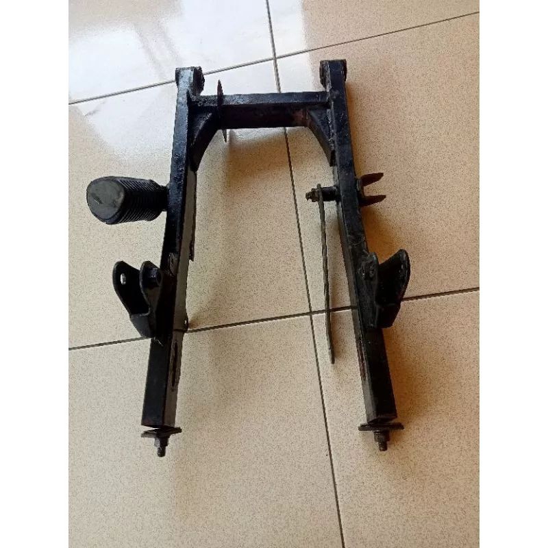 Harga Suzuki RC 100 ARM Terbaru Nov 2024 |BigGo Indonesia