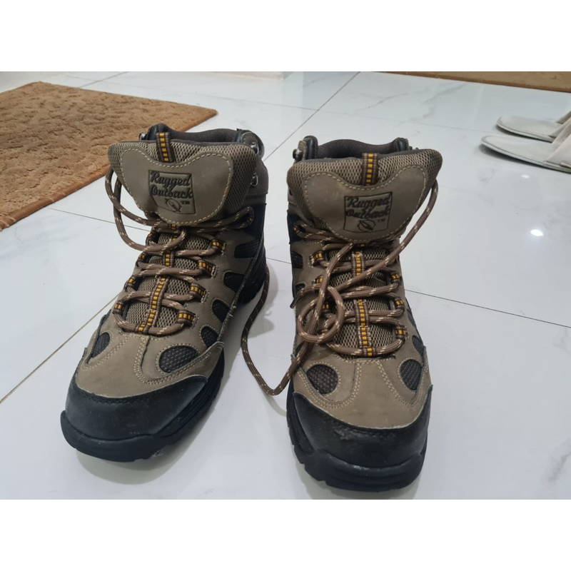 Harga Rugged Outback Terbaru Okt 2025 | BigGo Indonesia