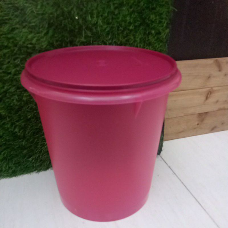 Harga Canister Tupperware 8 Liter Terbaru Feb 2025 | BigGo Indonesia