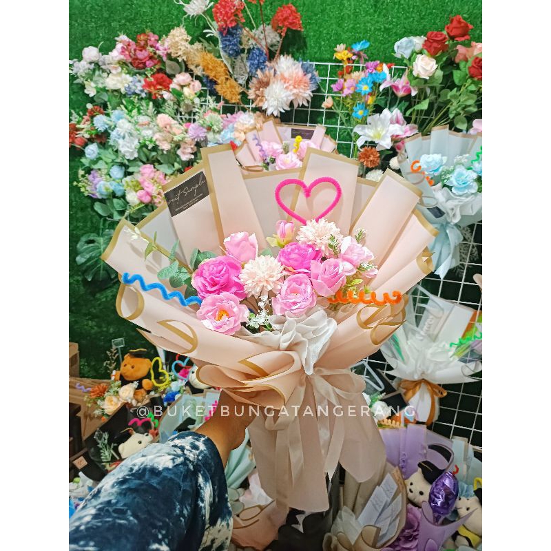 Harga bunga mix buket artificial Terbaru Jan 2025 | BigGo Indonesia