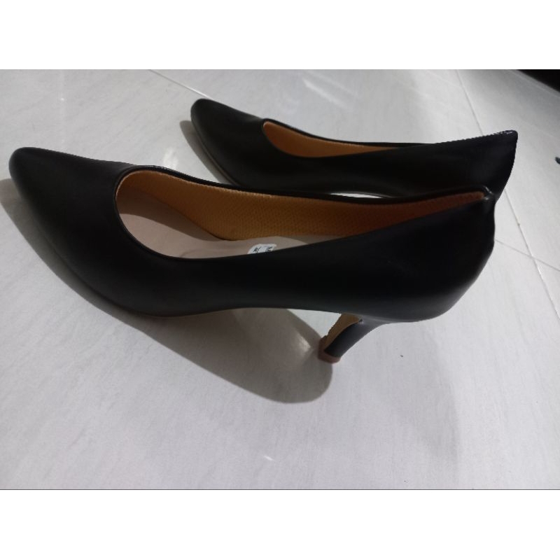 Harga heels kerja kantor Terbaru Jan 2026 | BigGo Indonesia