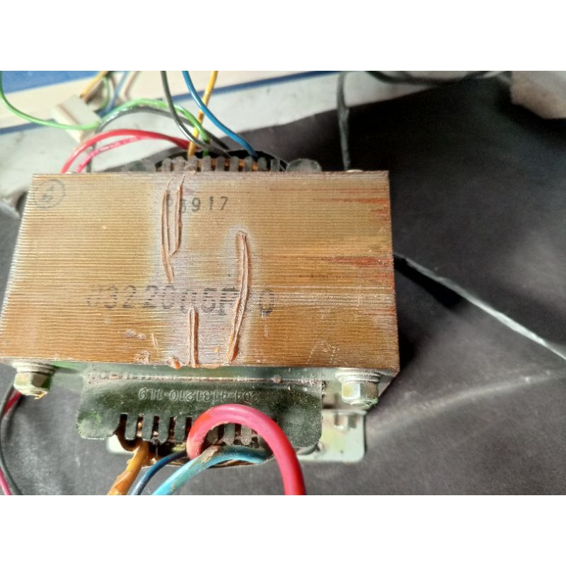 Harga ups bekas Terbaru Sep 2025 | BigGo Indonesia