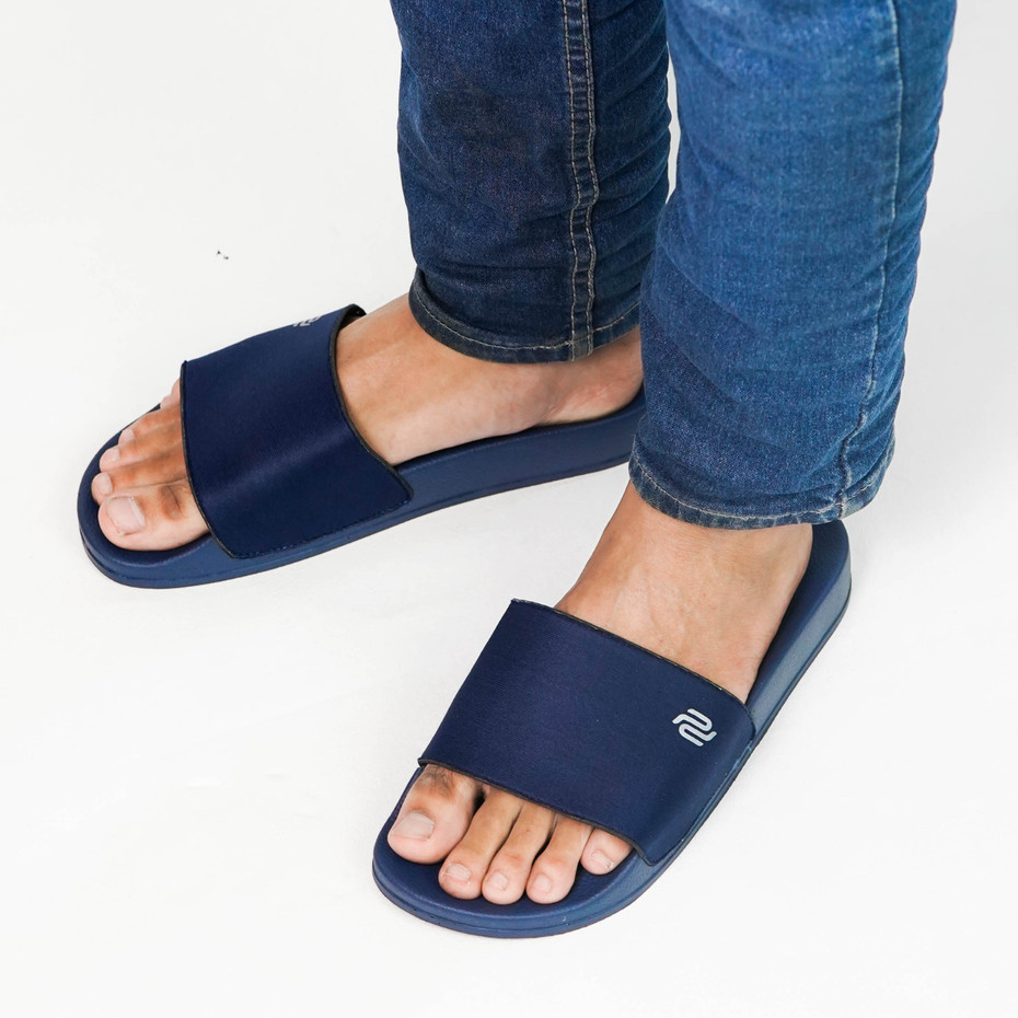 Belanja Pollux Faci SPLFA 11 Sandal Slide Pria Kekinian Dan Sangat ...