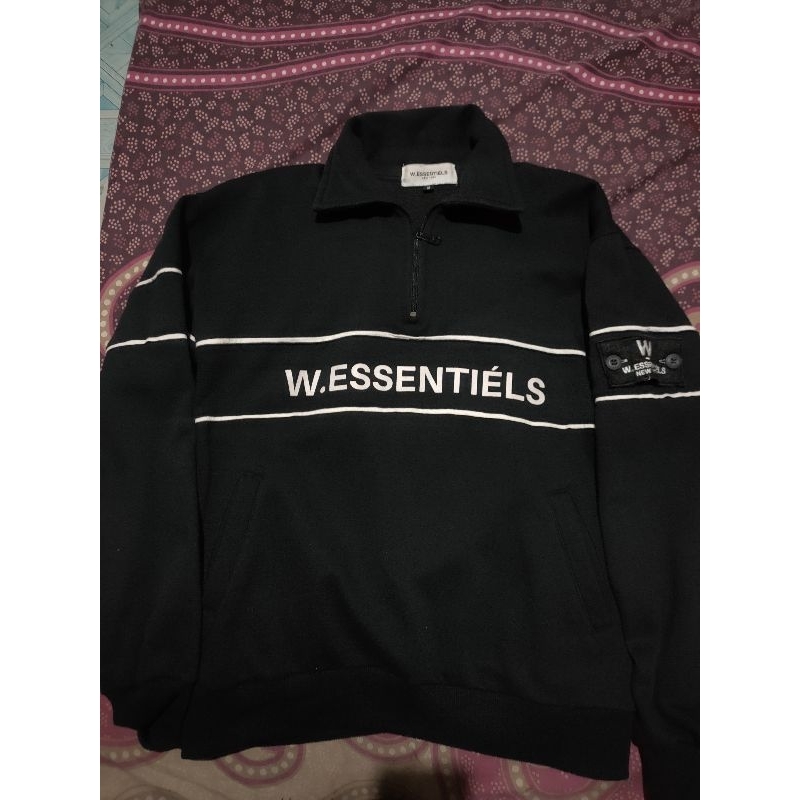 Harga essentials second Terbaru Des 2024 |BigGo Indonesia