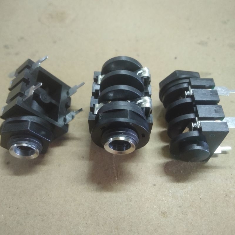 Harga Soket Akai 4 PIN Terbaru Feb 2025 | BigGo Indonesia