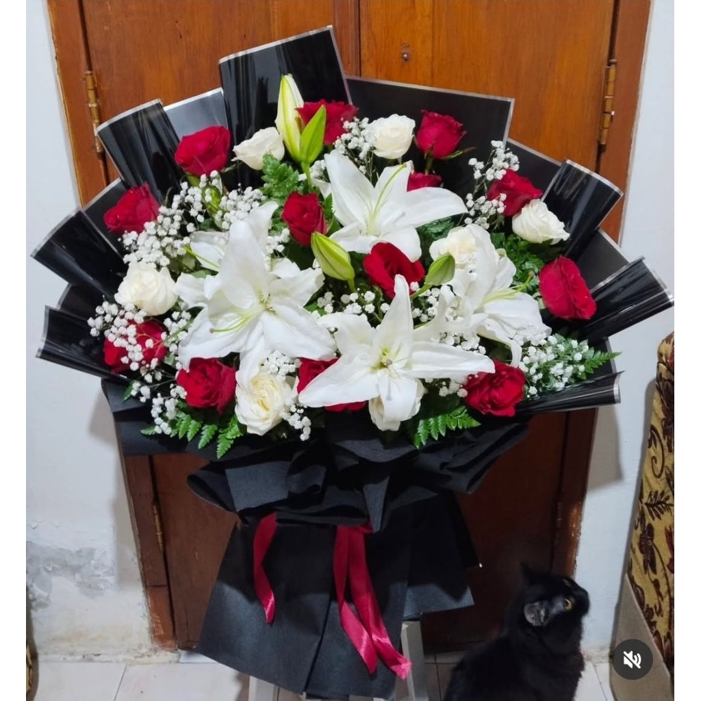 Harga Rose Flowers Bouquet Terbaru Feb 2026 | BigGo Indonesia