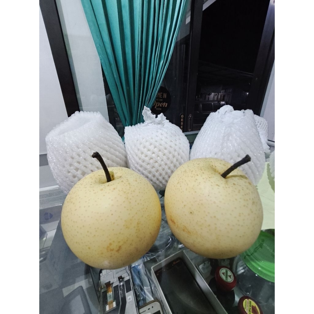 Harga Buah Pear Segar Century Terbaru Jun 2026 | BigGo Indonesia