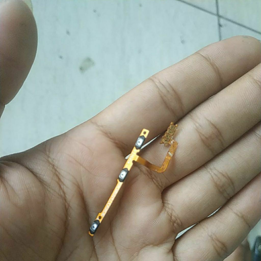 Harga Tecno Pova 6 bekas Terbaru Mei 2026 | BigGo Indonesia