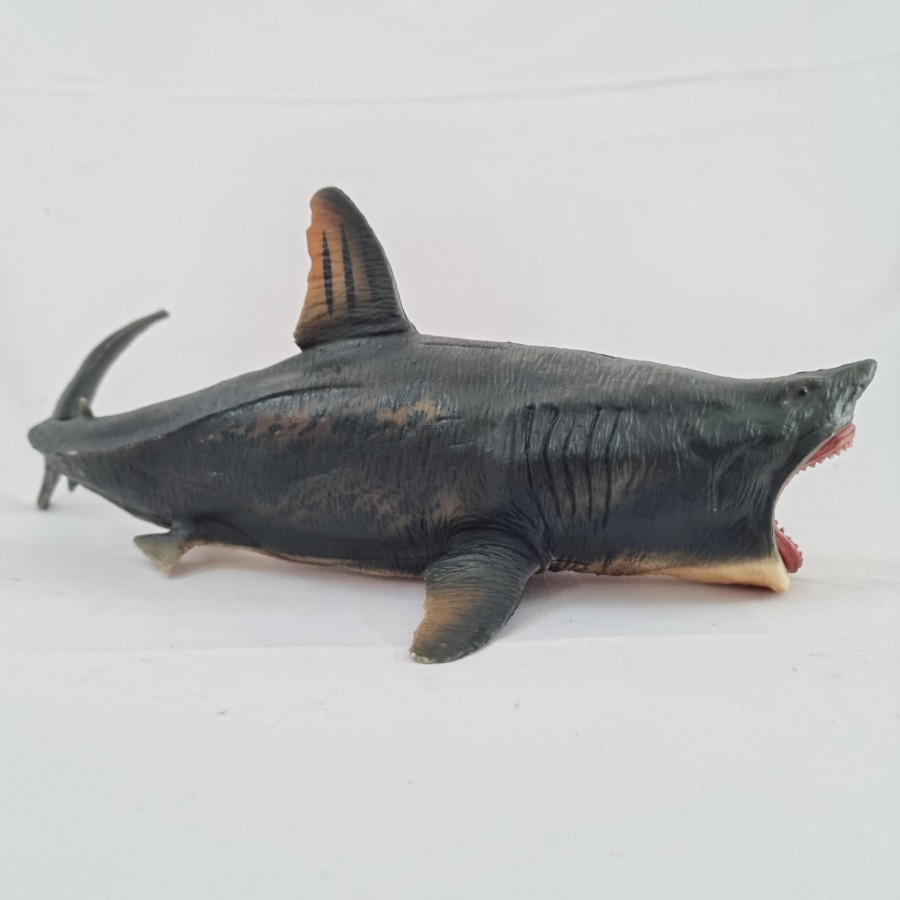 Jual Figur Hiu Megalodon Shark ikan purba Dinosaurus Jurassic panjang ...