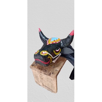 Jual Banteng Bantengan anak kain panjang / Banteng hitam full kayu ...