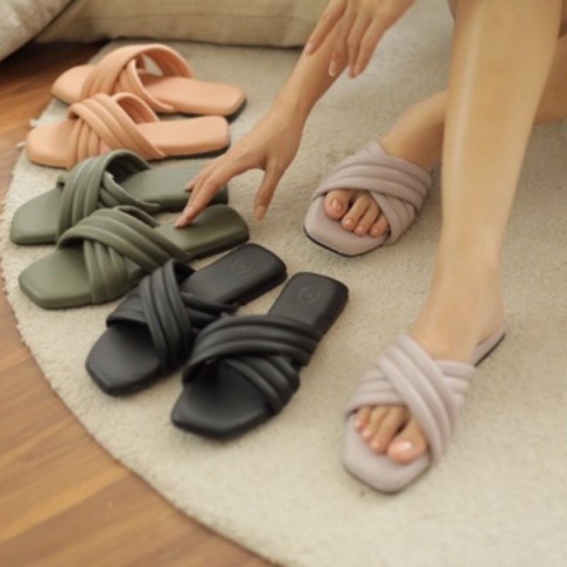 Jual Sandal empuk Sandal busa Sandal kelly Sandal Terbaru full busa ...
