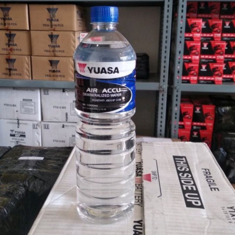 Jual Air Aki YUASA Air accu DEMIN water Demineralized 1 Liter untuk baterai mobil motor traktor ...