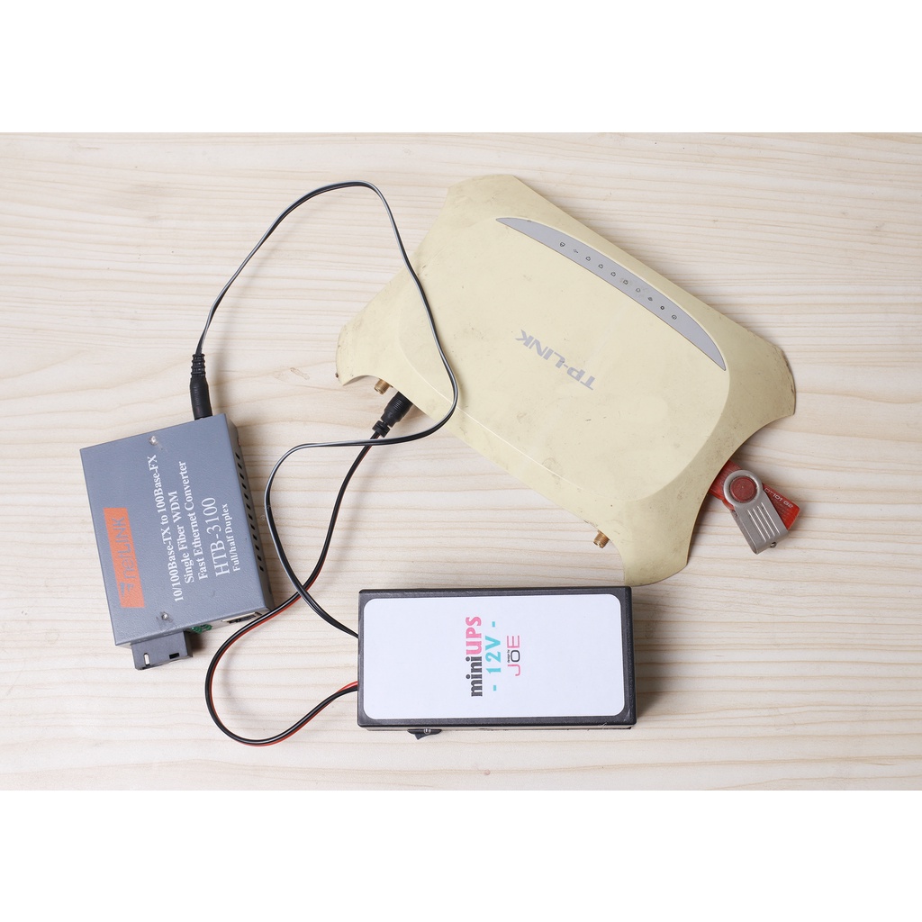 Jual Mini UPS Versi 2 dual Output (12V, 9V, 5V) Modem, HTB, CCTV dll ...