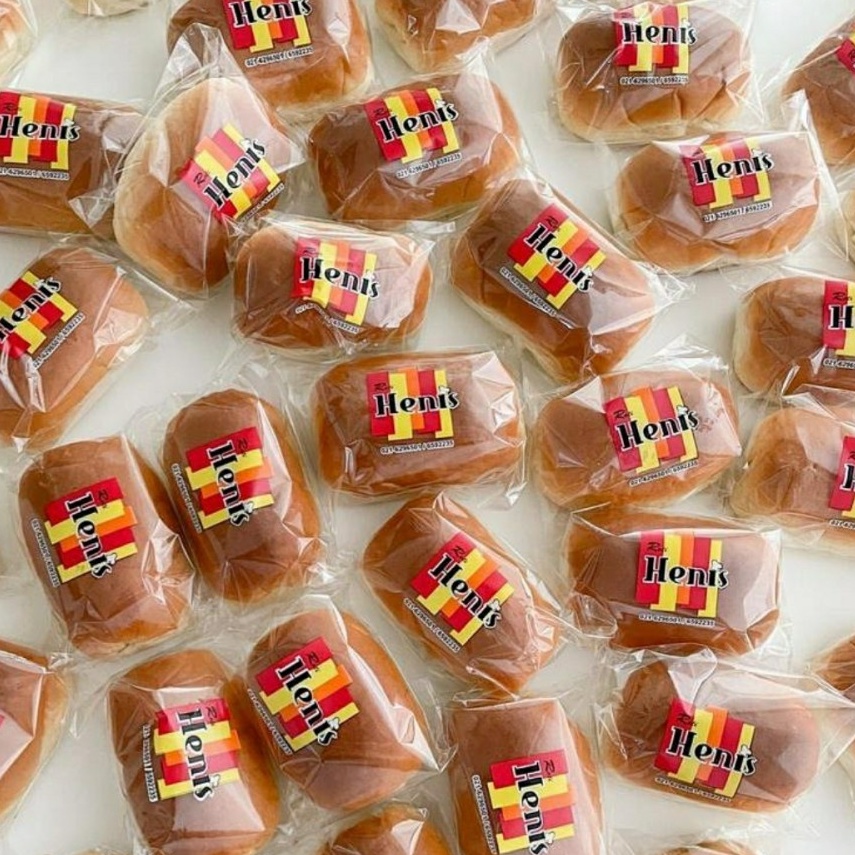 Jual Roti Henis Baso Ayam, Coklat, Keju, Coklat Keju [PerBox] | Shopee ...