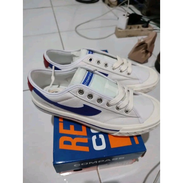Jual Sepatu COMPASS RETROGRADE White blue | Shopee Indonesia