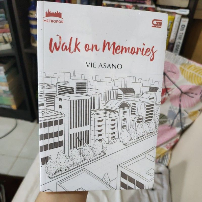 Jual Novel metropop original segel Walk on Memories by Vie Asano | Shopee Indonesia