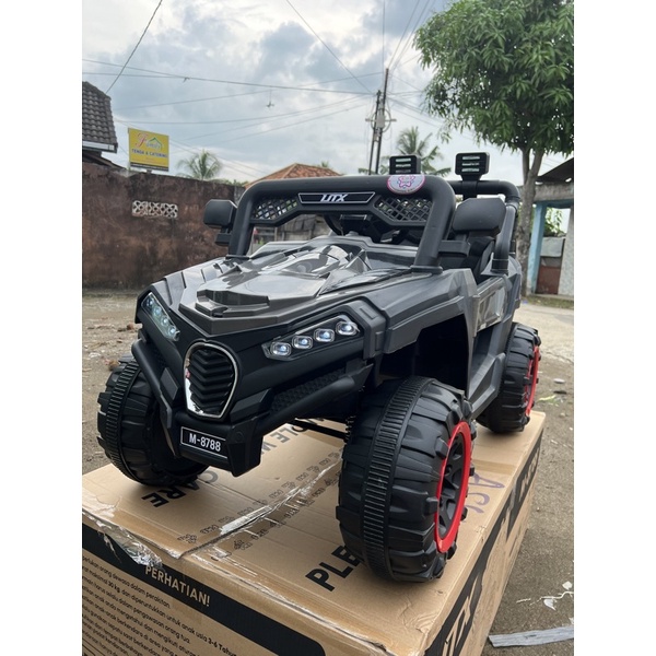 Jual mobil aki pmb m 8788 jeep utx | Shopee Indonesia
