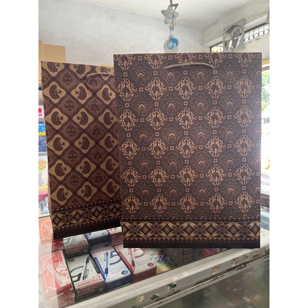 Jual Paperbag Jumbo Motif Batik UK. 45x 33x 13 cm , Paper bag jumbo ...