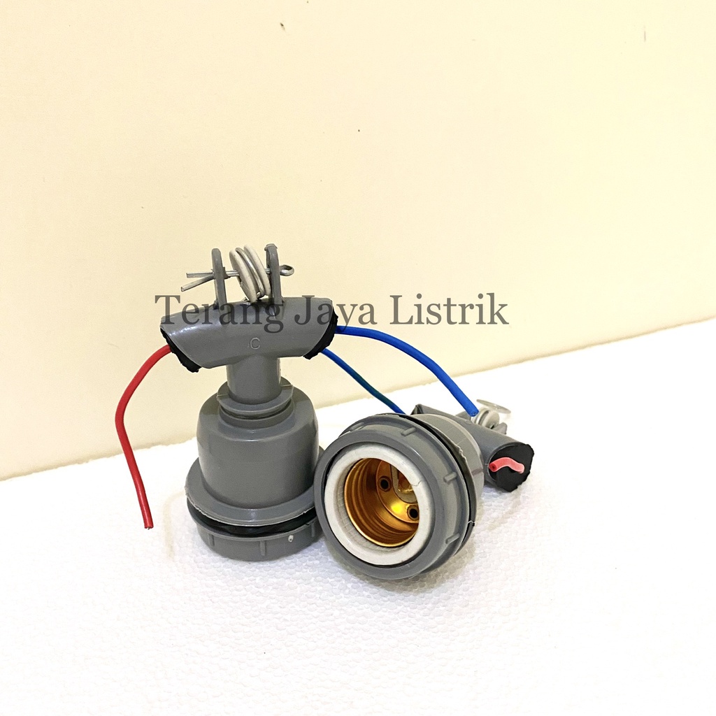 Jual Fitting fiting gantung WD outdoor besi + keramik E27 Procyon murah | Shopee Indonesia