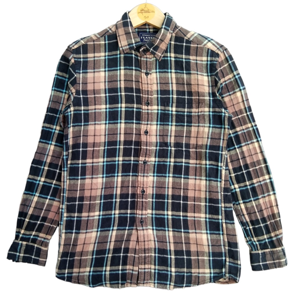 Jual KEMEJA UNIQLO FLANEL (SECOND) | Shopee Indonesia Jual KEMEJA UNIQLO FLANEL (SECOND) | Shopee Indonesia