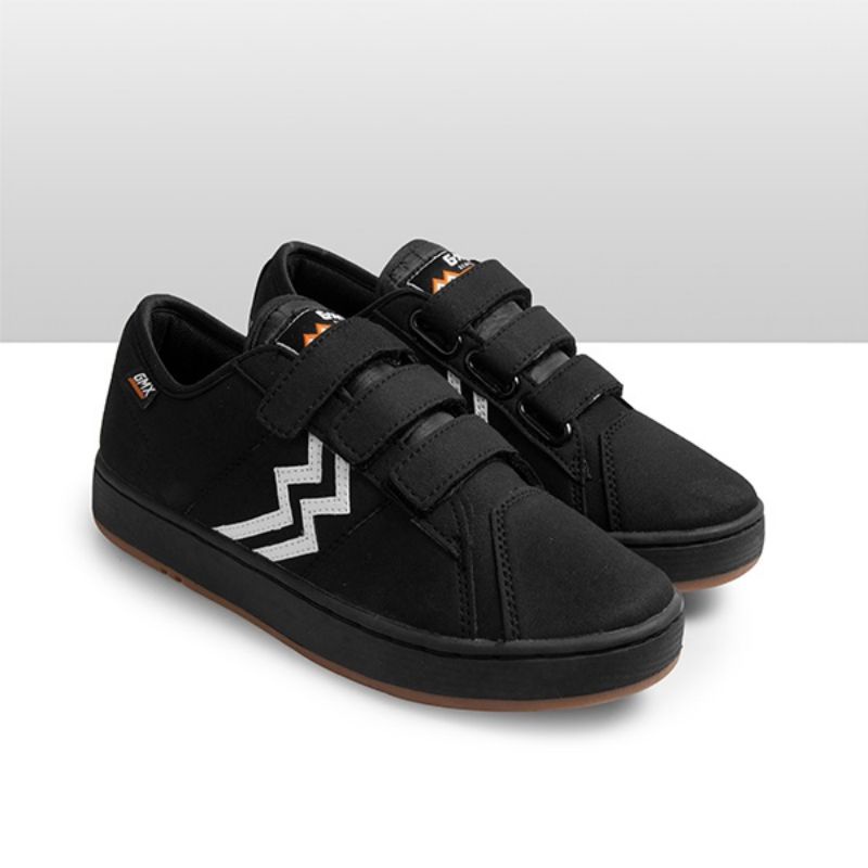 Jual Sepatu Geoff Max Original - Fury All Black | Sepatu Pria | Sepatu ...