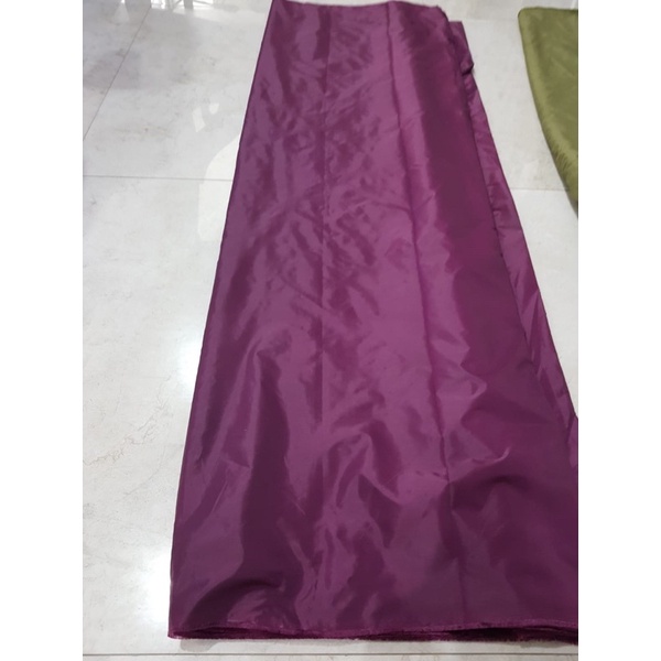 Jual A48 OBRAL KAIN PARASUT HALUS WARNA MAROON / KAIN FURING / DALAMAN ...