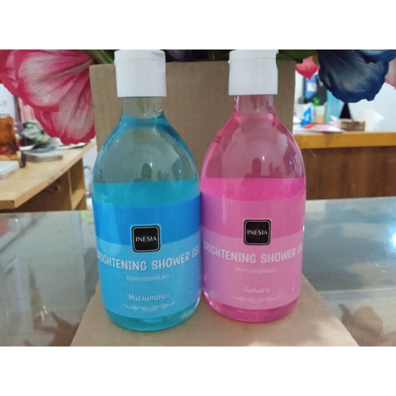 Jual INESIA BRIGHTENING SHOWER GEL 300 ML | Shopee Indonesia