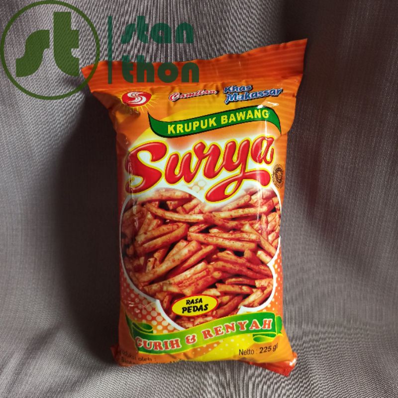 Jual Krupuk bawang Surya rasa pedas kerupuk khas Makassar | Shopee ...