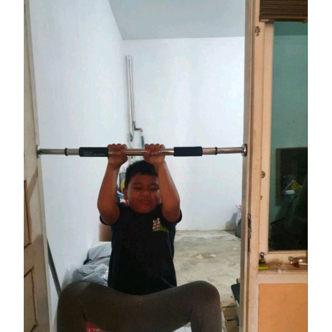 Jual Tiang Latihan PullUp Bar Pintu Solid Grip Adjustable 62-100 Cm ...