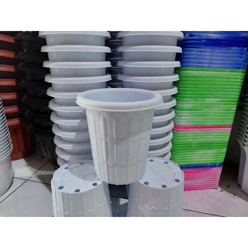 Jual Pot Tanaman/Pot Tanaman Plastik/Pot Tinggi Putih/Pot Nanas Putih ...