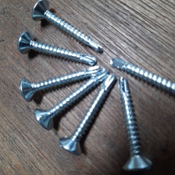 Harga Sekrup GRC Terbaru Nov 2025 | BigGo Indonesia