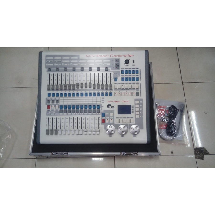 Jual mixer lighting Avolite Mini Pearl 1024 | Shopee Indonesia