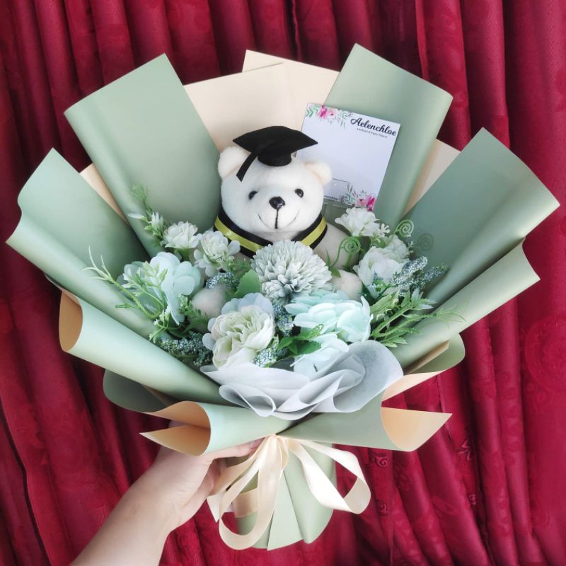 Jual Graddy bouquet / Artificial bouquet + boneka wisuda / Buket wisuda ...