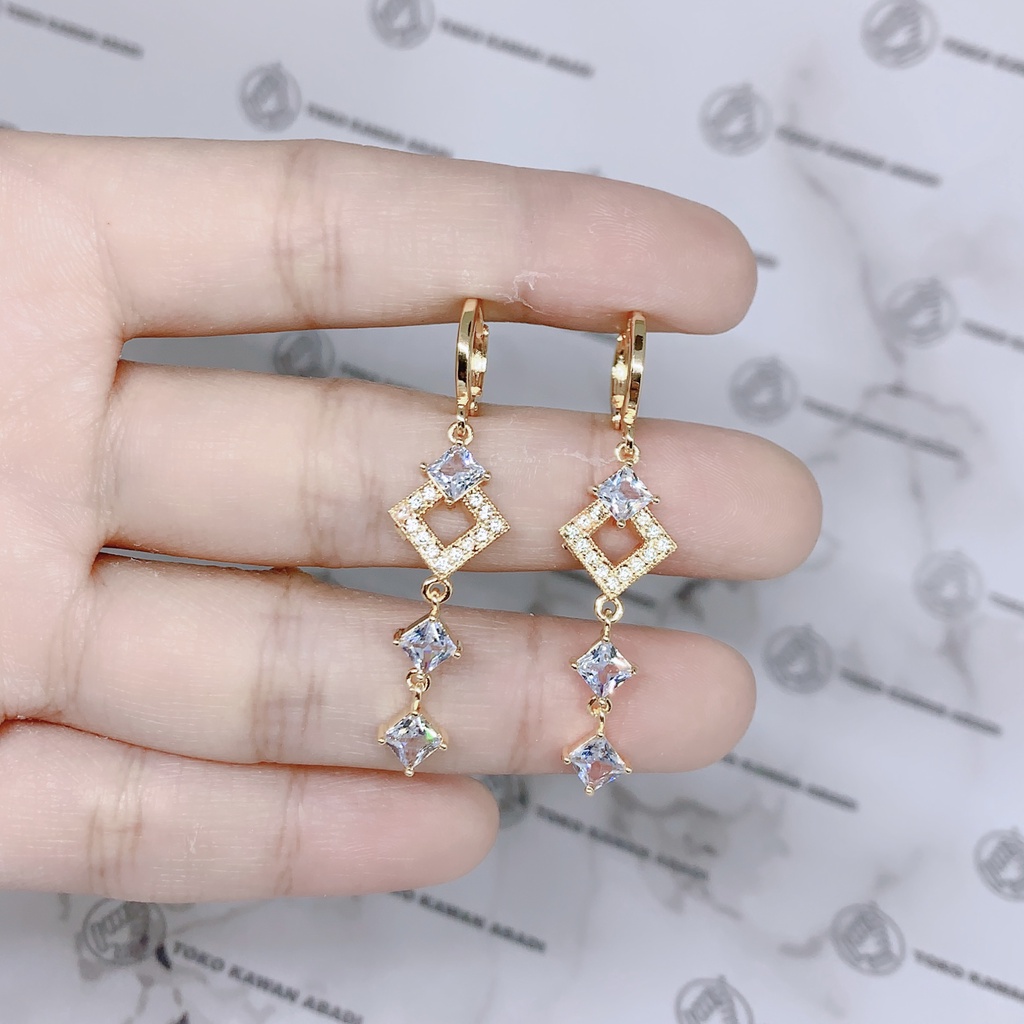 Jual Xuping Gold Anting Dewasa Model Clips Permata Pelangi 24K *61 | Shopee Indonesia
