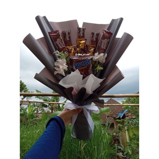 Jual New!!! Bucket Snack/bucket ultah/boquet wisuda | Shopee Indonesia