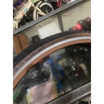Jual Ban Schwalbe Evolution 16 349 (1 3/8) Kevlar | Shopee Indonesia