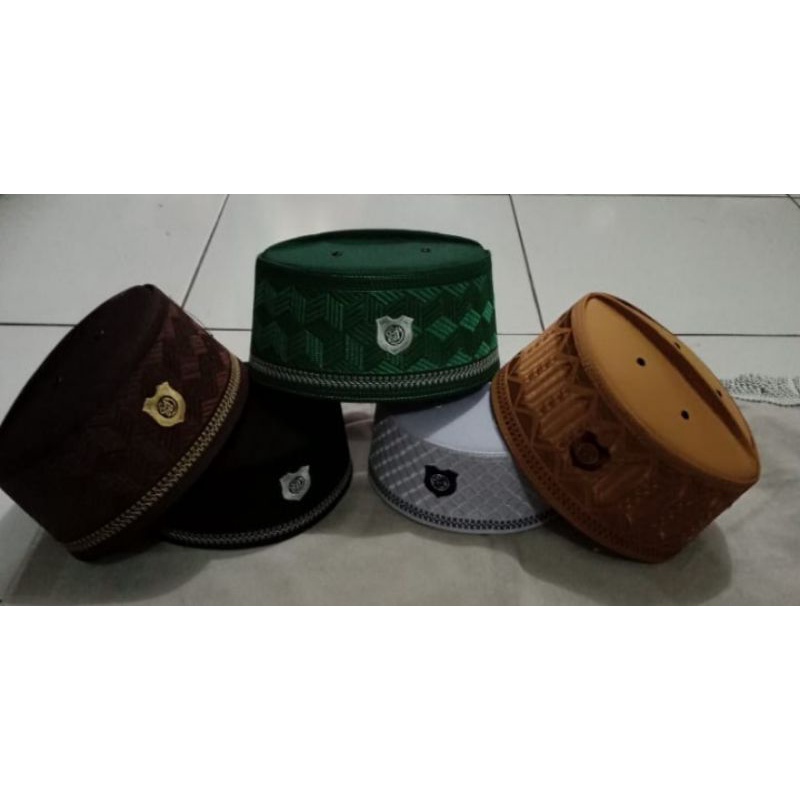Jual Peci Kopiah Assagofah Terompah Anak dan Dewasa , Kopiah Putih, Hitam, Hijau Tua, Coklat ...
