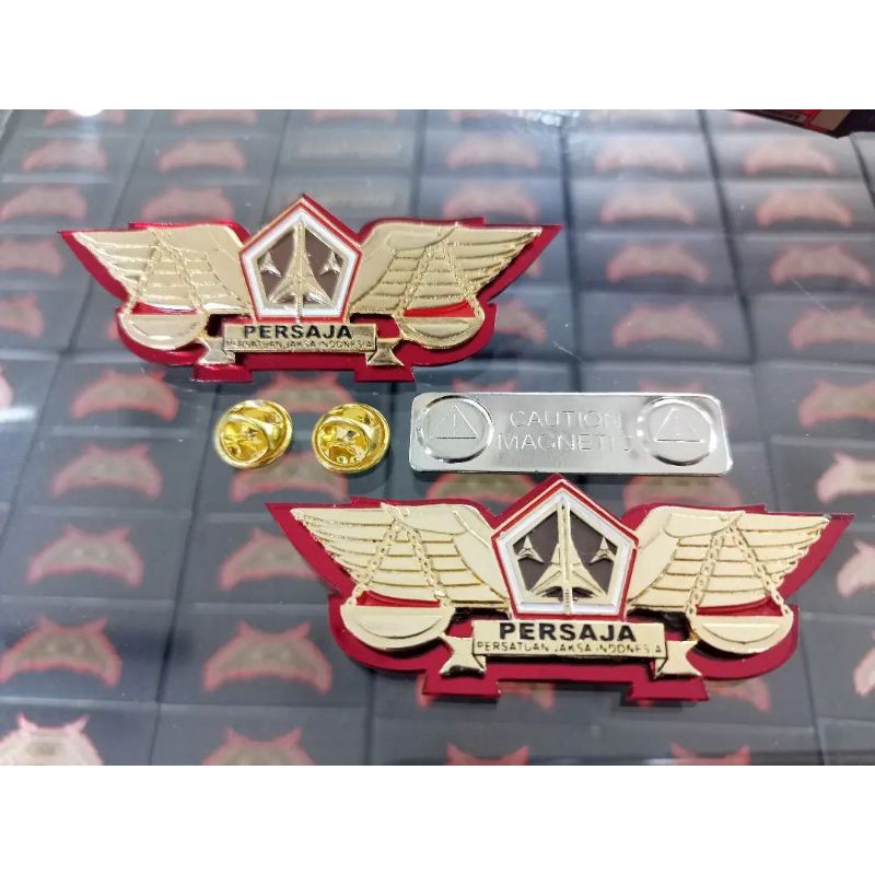 Jual WING PIN PERSAJA TERBARU/WING PJI KEJAKSAAN TERBARU | Shopee Indonesia