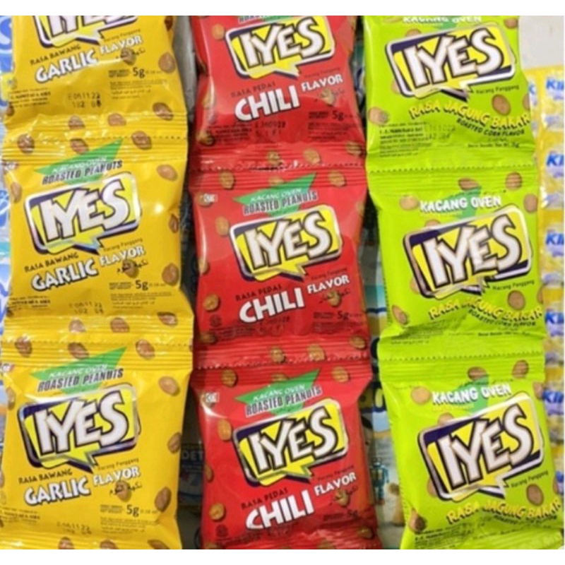 Jual Kacang IYES 12gr per renceng | Shopee Indonesia