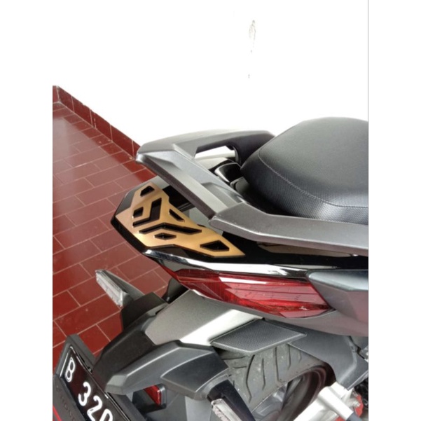 Jual vario160 rear duct tail upper garnish vario 160 ducttail garnis | Shopee Indonesia