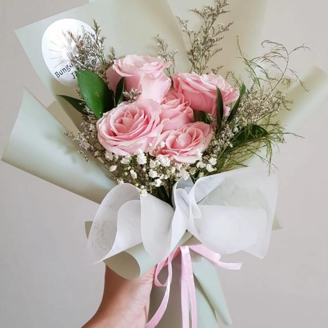 Jual Bouquet Bunga Mawar / Bunga Wisuda / Bucket Bunga 5 Tangkai ...
