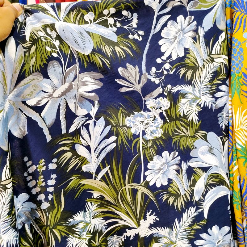 Jual kain katun silky motif ck 17 - bahan kain mukena - kain katun ...