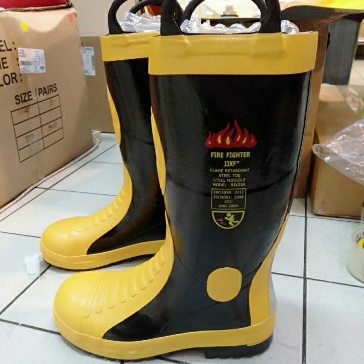 Jual SEPATU BOOT DAMKAR /PEMADAM KEBAKARAN BERSTANDAR BUKAN HARVIK ...