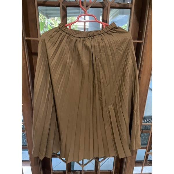 Jual Rok uniqlo second | Shopee Indonesia