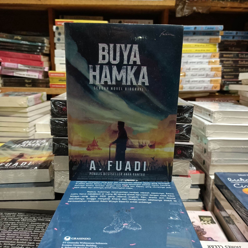 Jual Buku Novel Buya Hamka - Ahmad Fuadi [cahyabook] | Shopee Indonesia