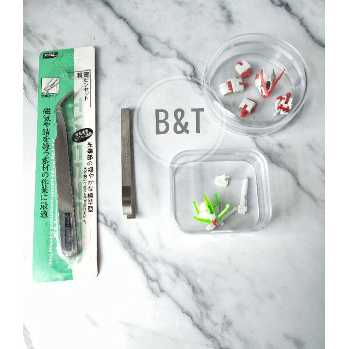 Jual Paket alat pasang sticker water decal dan penyimpanan gundam ...